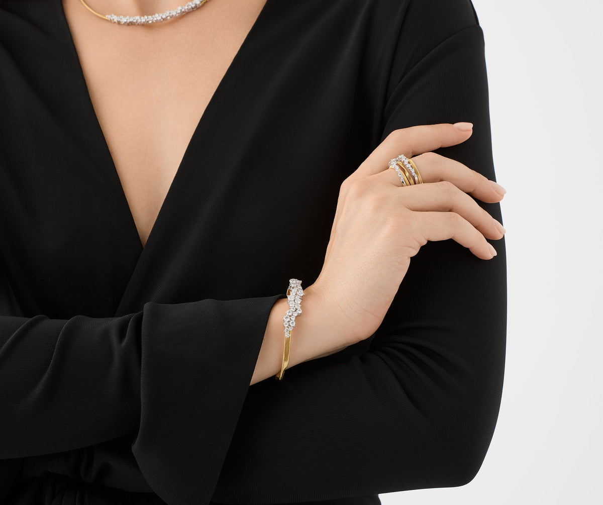 18kt yellow gold 3-strand ring with double diamond row – Marco Bicego